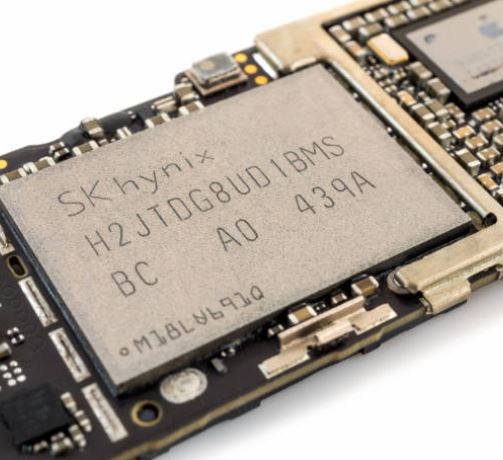 SK하이닉스, 2028년까지 103조원 투자.. AI와 메모리칩에 80% 집중